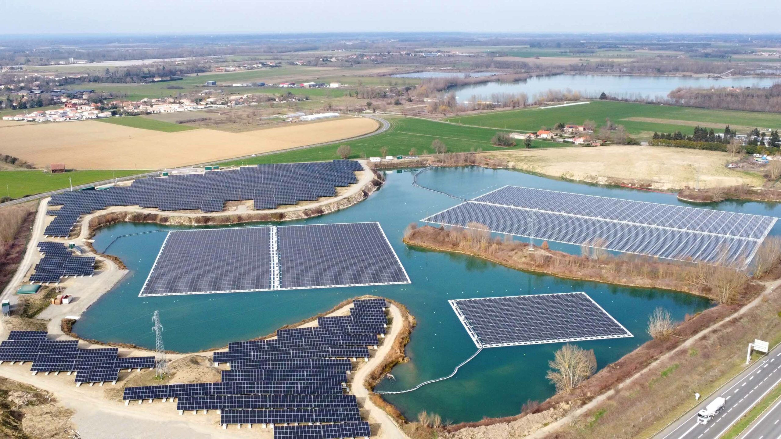 La commune de Carbonne mise sur le solaire photovoltaïque. - Urbasolar
