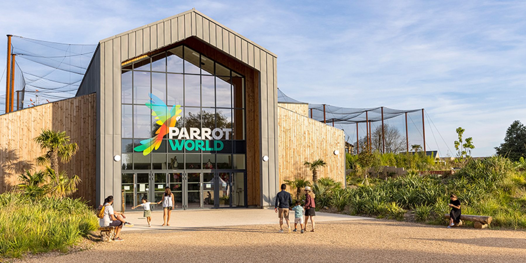 Parrot World : un parc tourné vers la transition énergétique - Urbasolar